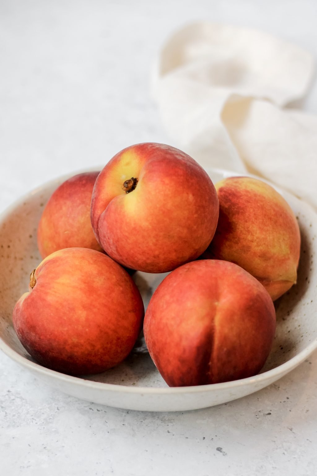 Mini Paleo Peach Crisps (Paleo & Vegan) – Live Healthy with Lexi