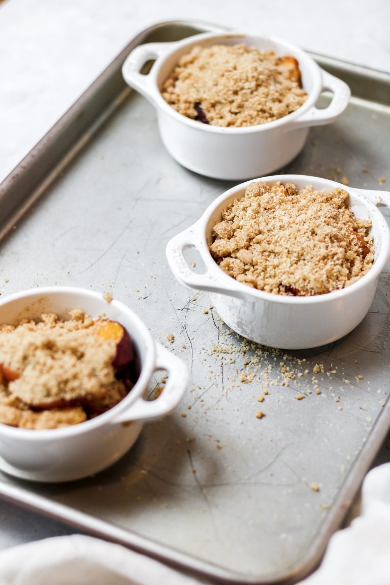 Mini Paleo Peach Crisps (Paleo & Vegan) – Live Healthy with Lexi