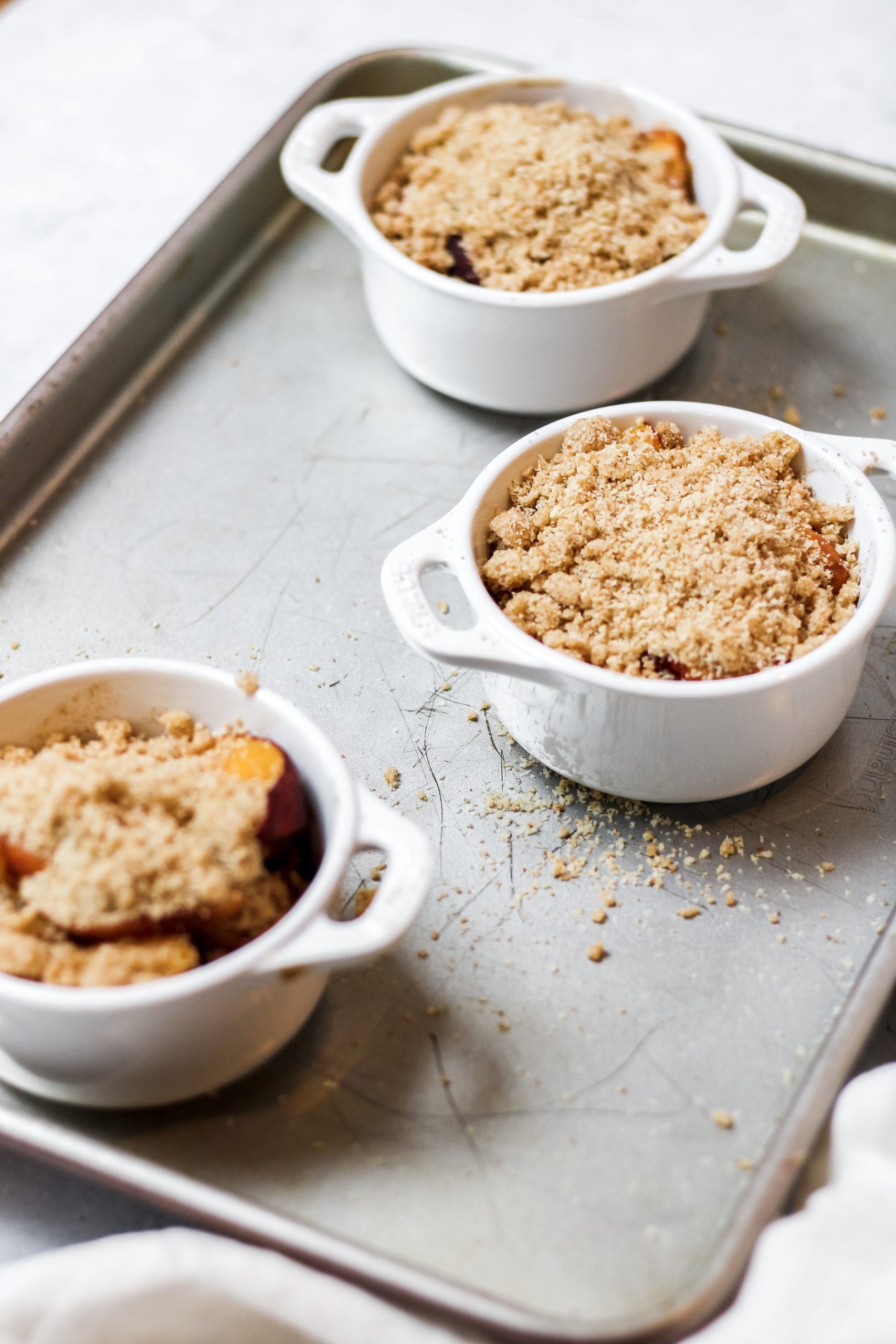 Mini Paleo Peach Crisps (Paleo & Vegan) – Live Healthy with Lexi