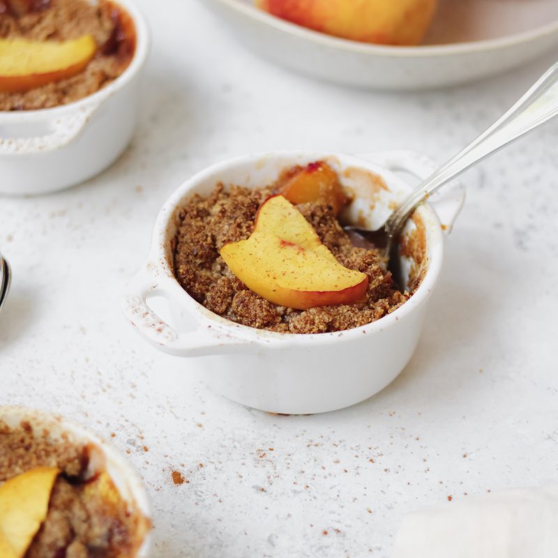 Mini Paleo Peach Crisps (Paleo & Vegan) – Live Healthy with Lexi